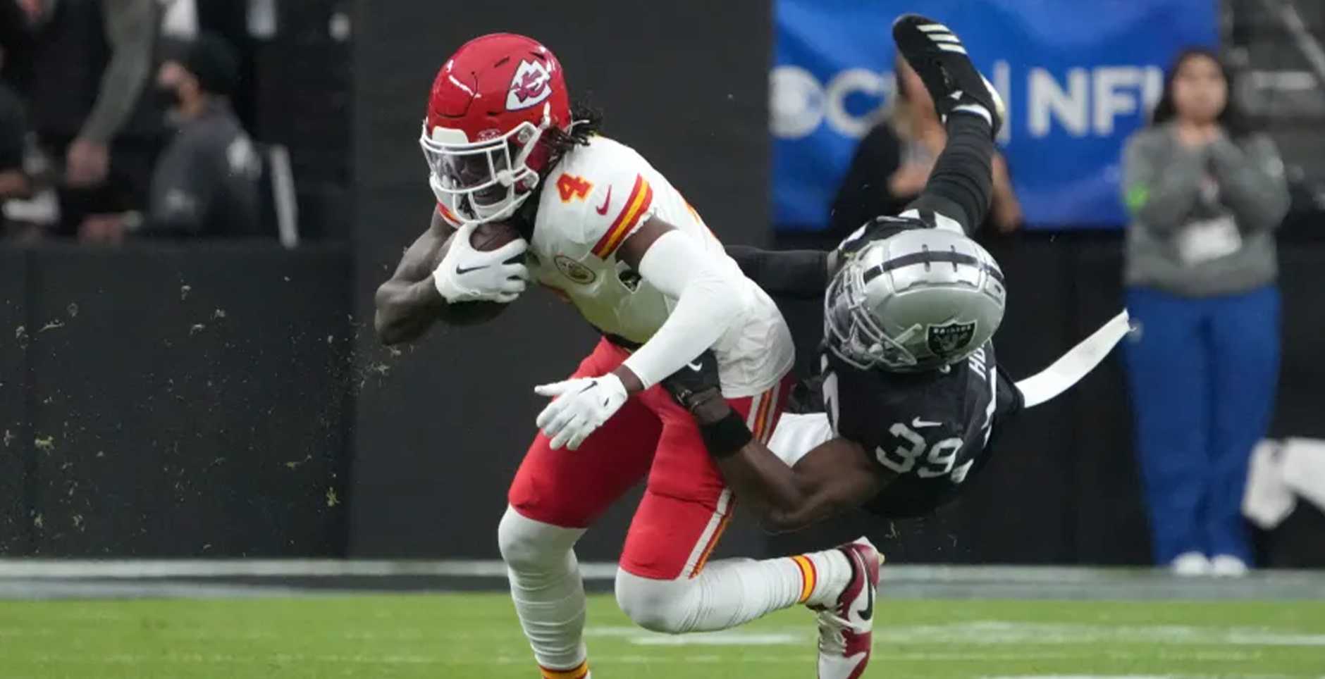 Chiefs Overcome Slow Start to Manhandle the Raiders - Chiefs Blitz