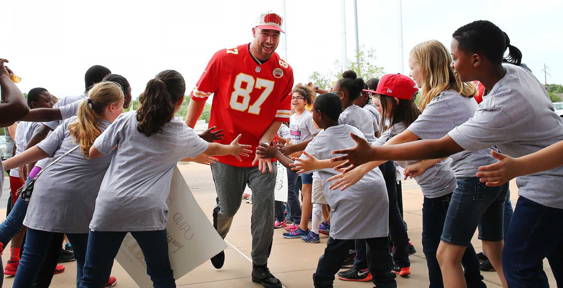 Travis Kelce Up for NFL Man of the Year Honor - Chiefs Blitz