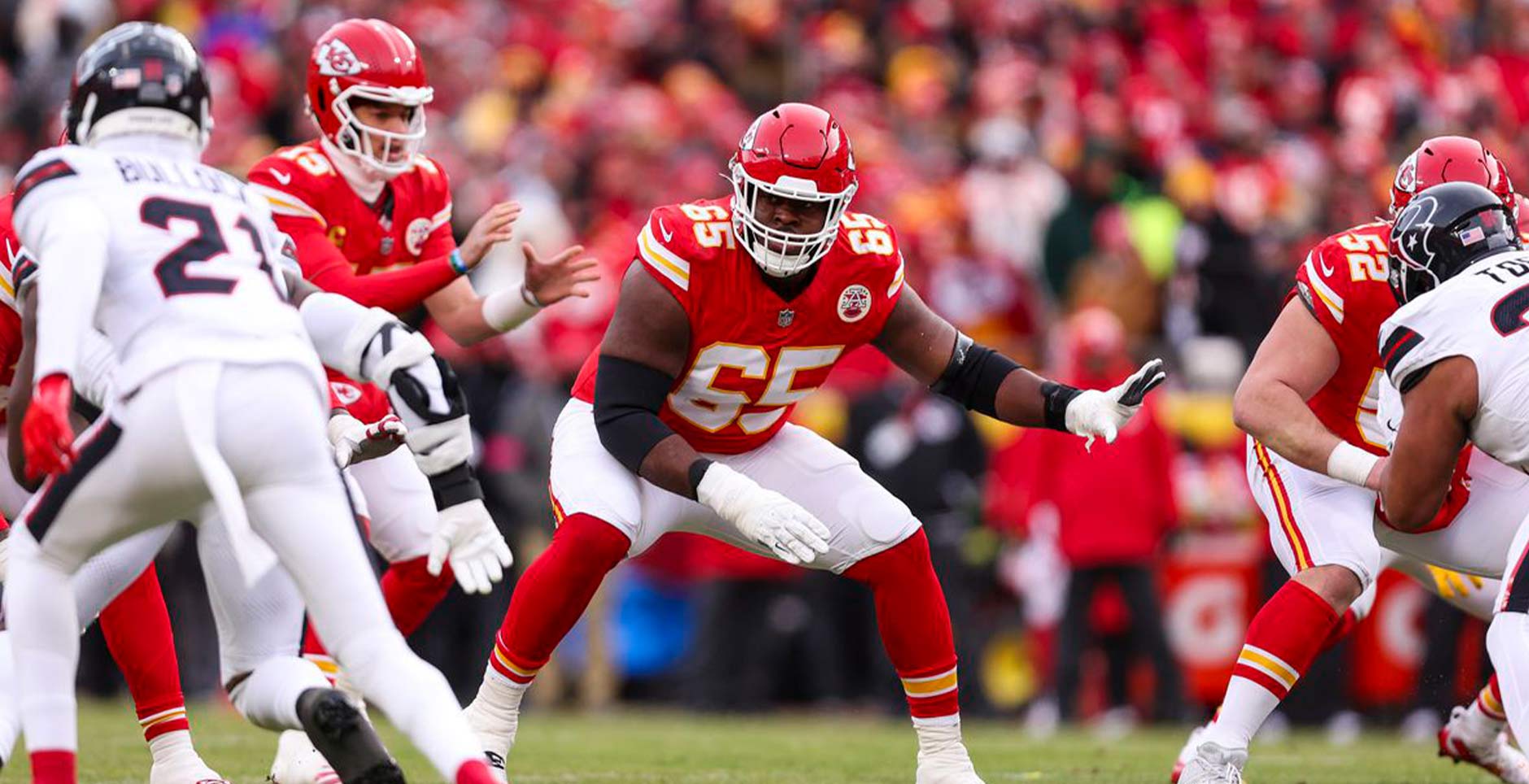 Trey Smith Gets New Deal with Chiefs - Chiefs Blitz